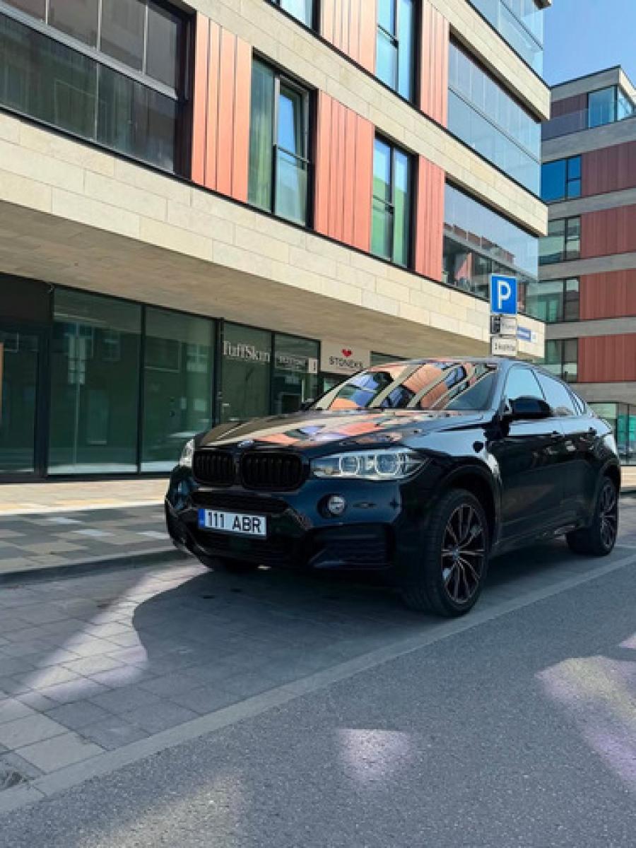 Melns BMW X6 2015 Tallina, ar dzinēja tilpumu 3.00 L un nobraukumu 200 tūkst. km par 22500 €, foto 1 vietnē AUTOMOTO.COM.LV