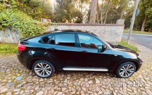 Melns BMW X6 2009 Rakvere, ar dzinēja tilpumu 3.00 L un nobraukumu 485 tūkst. km par 9000 €, foto 5 vietnē AUTOMOTO.COM.LV