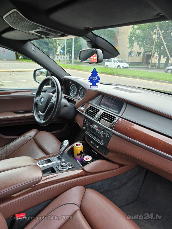Melns BMW X6 2010 Tallina, ar dzinēja tilpumu 3.00 L un nobraukumu 341 tūkst. km par 10000 €, foto 5 vietnē AUTOMOTO.COM.LV