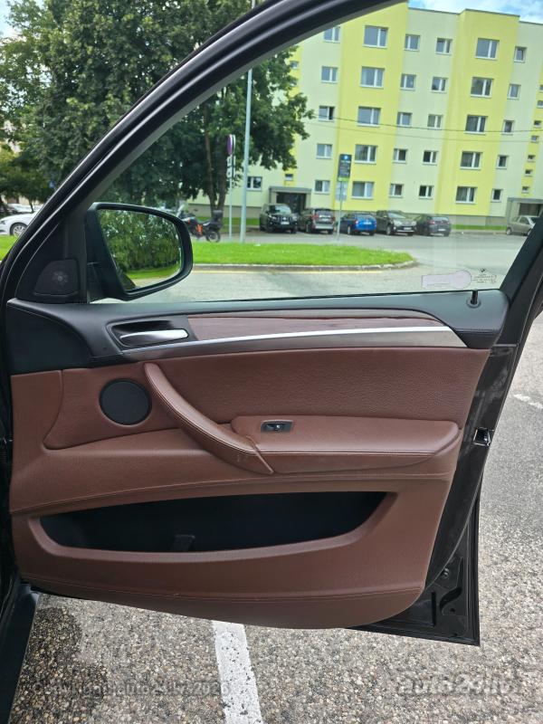 Melns BMW X6 2010 Tallina, ar dzinēja tilpumu 3.00 L un nobraukumu 341 tūkst. km par 10000 €, foto 6 vietnē AUTOMOTO.COM.LV