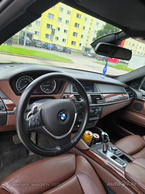Melns BMW X6 2010 Tallina, ar dzinēja tilpumu 3.00 L un nobraukumu 341 tūkst. km par 10000 €, foto 10 vietnē AUTOMOTO.COM.LV