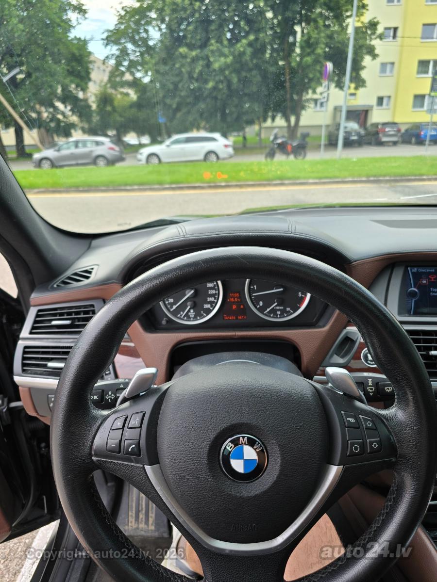 Melns BMW X6 2010 Tallina, ar dzinēja tilpumu 3.00 L un nobraukumu 341 tūkst. km par 10000 €, foto 15 vietnē AUTOMOTO.COM.LV