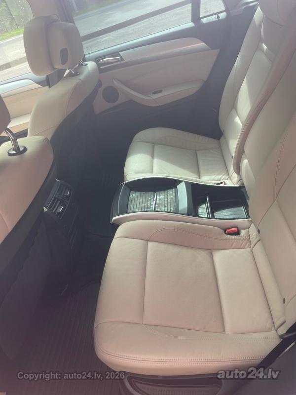Melns BMW X6 2013 Tallina, ar dzinēja tilpumu 3.00 L un nobraukumu 165 tūkst. km par 16900 €, foto 11 vietnē AUTOMOTO.COM.LV