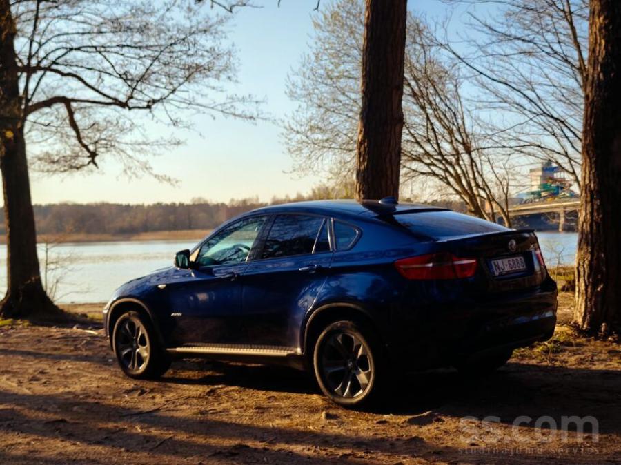 Zils BMW X6 2009 Rīga, ar dzinēja tilpumu 3.50 L un nobraukumu 200 tūkst. km par 13490 €, foto 5 vietnē AUTOMOTO.COM.LV