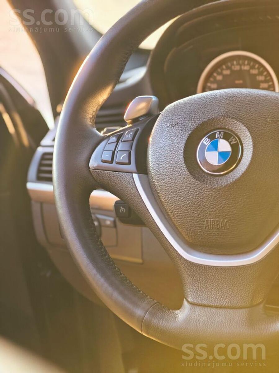 Zils BMW X6 2009 Rīga, ar dzinēja tilpumu 3.50 L un nobraukumu 200 tūkst. km par 13490 €, foto 14 vietnē AUTOMOTO.COM.LV