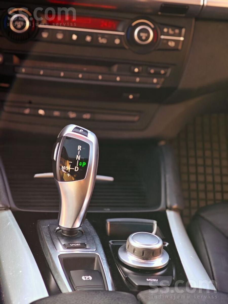 Zils BMW X6 2009 Rīga, ar dzinēja tilpumu 3.50 L un nobraukumu 200 tūkst. km par 13490 €, foto 15 vietnē AUTOMOTO.COM.LV