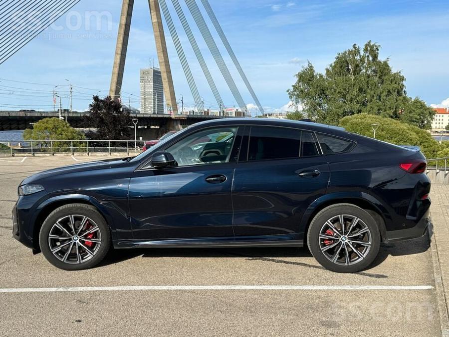 Blue BMW X6 2024 in Riga, with an engine capacity of 3.00 L and mileage of 45 thousand km for 66500 €, photo 9 on AUTOMOTO.COM.LV