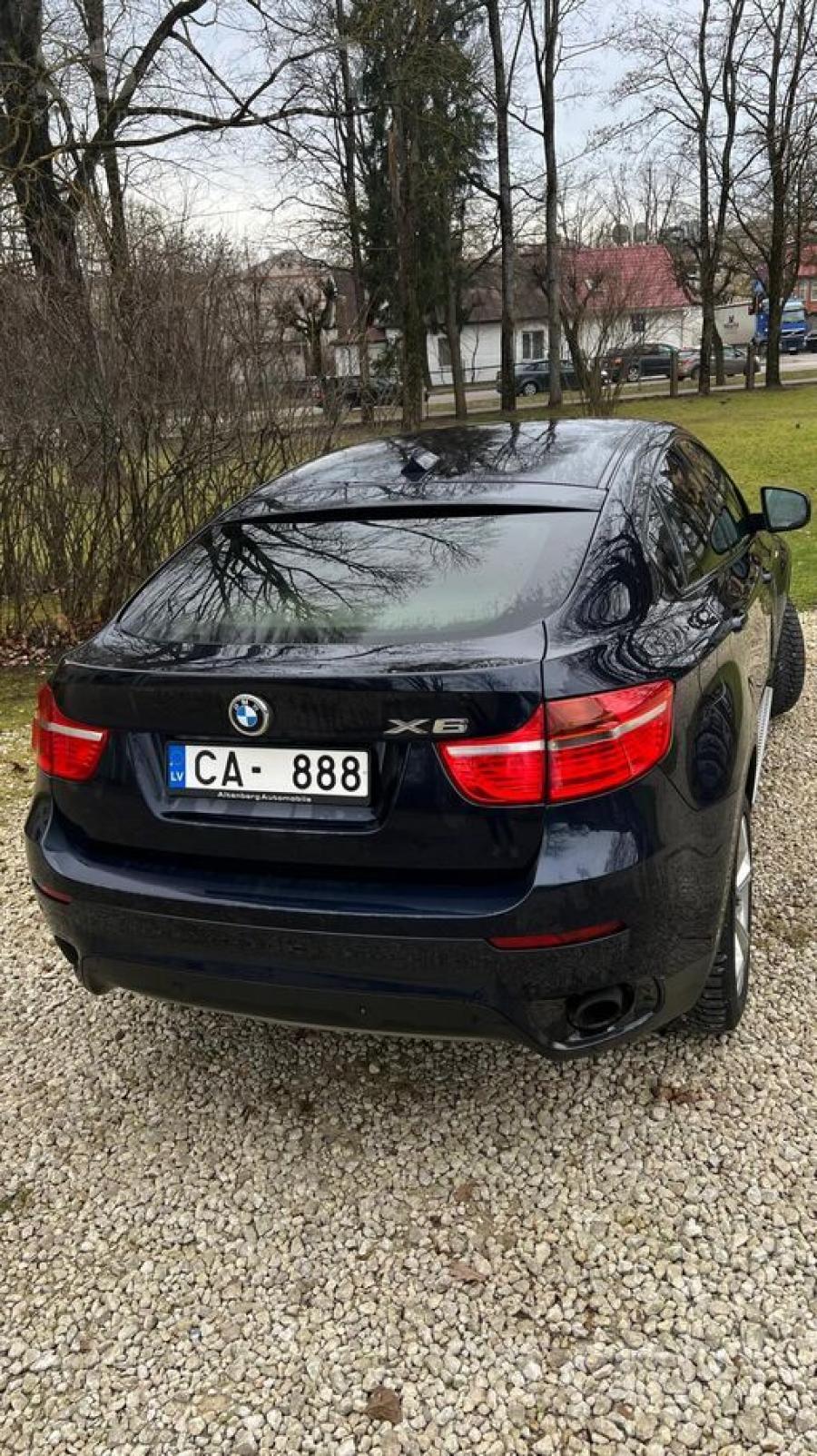 Blue BMW X6 2009 in Rezekne, with an engine capacity of 3.00 L and mileage of 319 thousand km for 10900 €, photo 4 on AUTOMOTO.COM.LV