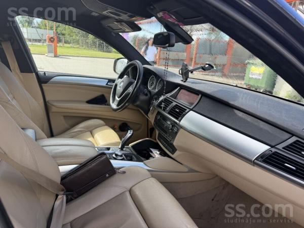 Zils BMW X6 2009 Rēzekne, ar dzinēja tilpumu 3.00 L un nobraukumu 335 tūkst. km par 10900 €, foto 7 vietnē AUTOMOTO.COM.LV