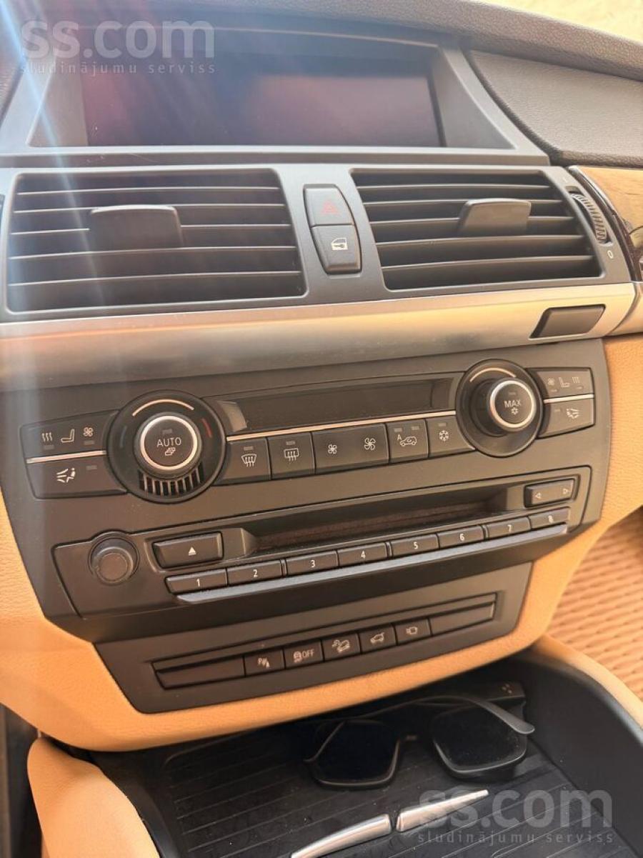 Zils BMW X6 2012 Rīga, ar dzinēja tilpumu 3.00 L un nobraukumu 120 tūkst. km par 17000 €, foto 6 vietnē AUTOMOTO.COM.LV