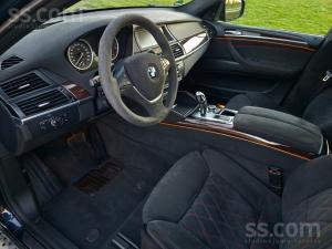 Blue BMW X6 2012 in Jelgava, with an engine capacity of 3.00 L and mileage of 192 thousand km for 15650 €, photo 8 on AUTOMOTO.COM.LV