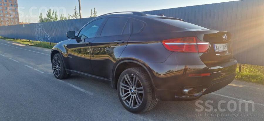 Zils BMW X6 2014 Liepāja, ar dzinēja tilpumu 3.00 L un nobraukumu 145 tūkst. km par 18000 €, foto 7 vietnē AUTOMOTO.COM.LV