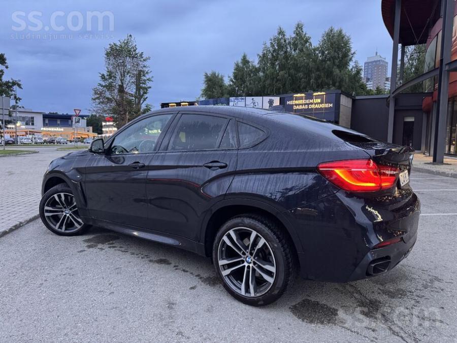Zils BMW X6 2015 Rīga, ar dzinēja tilpumu 3.00 L un nobraukumu 162 tūkst. km par 27000 €, foto 4 vietnē AUTOMOTO.COM.LV