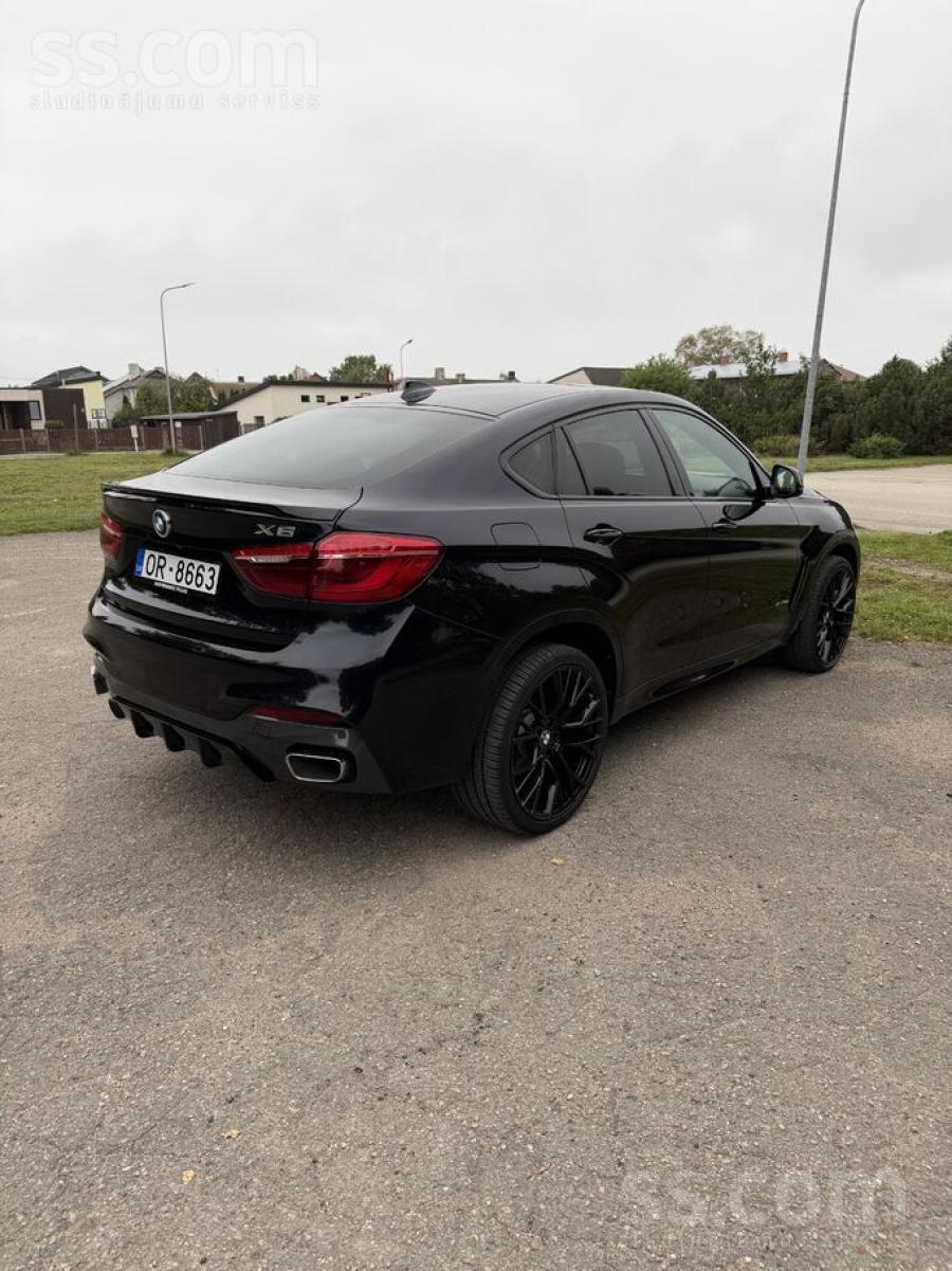Blue BMW X6 2016 in Liepaja, with an engine capacity of 3.00 L and mileage of 268 thousand km for 21700 €, photo 5 on AUTOMOTO.COM.LV
