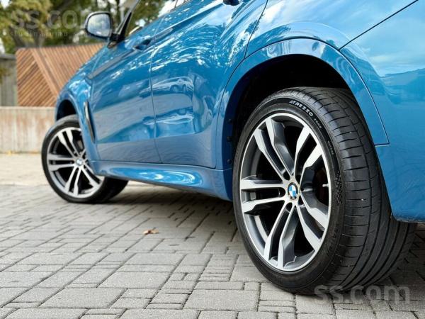 Blue BMW X6 2018 in Jelgava, with an engine capacity of 3.00 L and mileage of 102 thousand km for 36000 €, photo 9 on AUTOMOTO.COM.LV