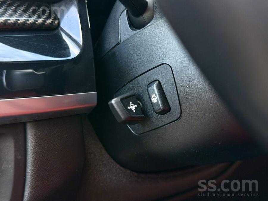 Blue BMW X6 2018 in Jelgava, with an engine capacity of 3.00 L and mileage of 102 thousand km for 33000 €, photo 27 on AUTOMOTO.COM.LV