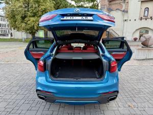 Blue BMW X6 2018 in Jelgava, with an engine capacity of 3.00 L and mileage of 102 thousand km for 33000 €, photo 29 on AUTOMOTO.COM.LV