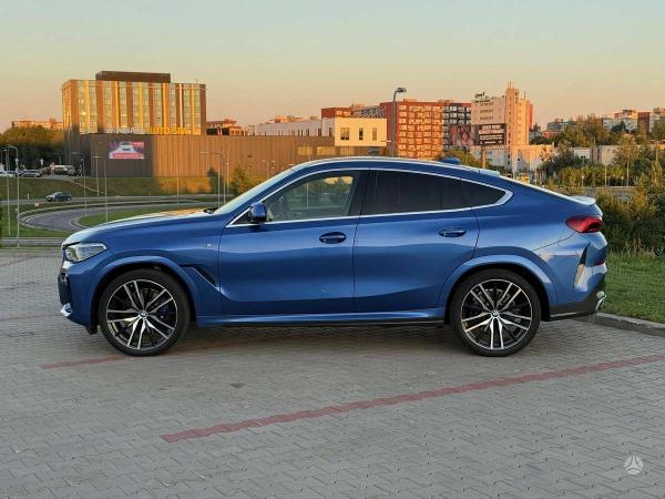 Blue BMW X6 2020 in Vilnius, with an engine capacity of 2.99 L and mileage of 74 thousand km for 54500 €, photo 3 on AUTOMOTO.COM.LV
