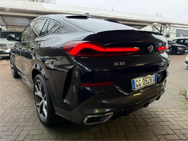 Zils BMW X6 2021 Šauļi, ar dzinēja tilpumu 2.99 L un nobraukumu 79 tūkst. km par 59500 €, foto 6 vietnē AUTOMOTO.COM.LV