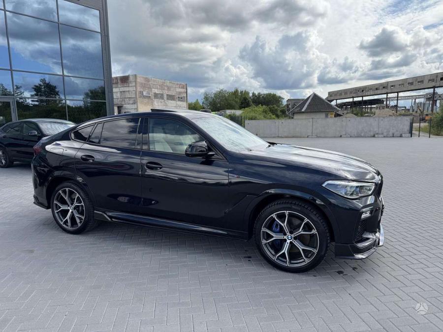 Blue BMW X6 2021 in Telschi, with an engine capacity of 2.99 L and mileage of 181 thousand km for 50500 €, photo 9 on AUTOMOTO.COM.LV
