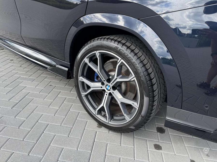 Blue BMW X6 2021 in Telschi, with an engine capacity of 2.99 L and mileage of 181 thousand km for 50500 €, photo 19 on AUTOMOTO.COM.LV