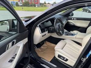 Blue BMW X6 2021 in Telschi, with an engine capacity of 2.99 L and mileage of 181 thousand km for 50500 €, photo 25 on AUTOMOTO.COM.LV