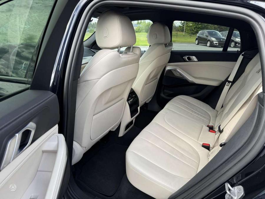 Blue BMW X6 2021 in Telschi, with an engine capacity of 2.99 L and mileage of 181 thousand km for 50500 €, photo 30 on AUTOMOTO.COM.LV