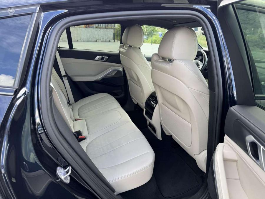 Blue BMW X6 2021 in Telschi, with an engine capacity of 2.99 L and mileage of 181 thousand km for 50500 €, photo 33 on AUTOMOTO.COM.LV