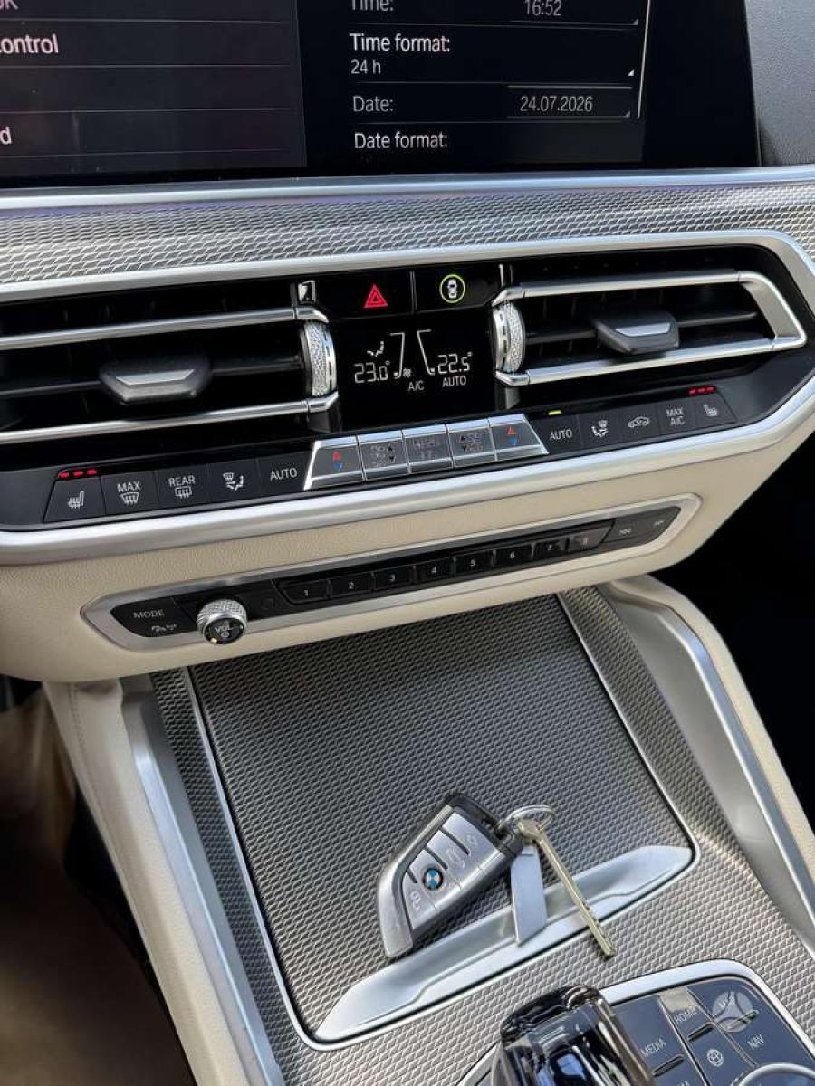 Blue BMW X6 2021 in Telschi, with an engine capacity of 2.99 L and mileage of 181 thousand km for 50500 €, photo 53 on AUTOMOTO.COM.LV