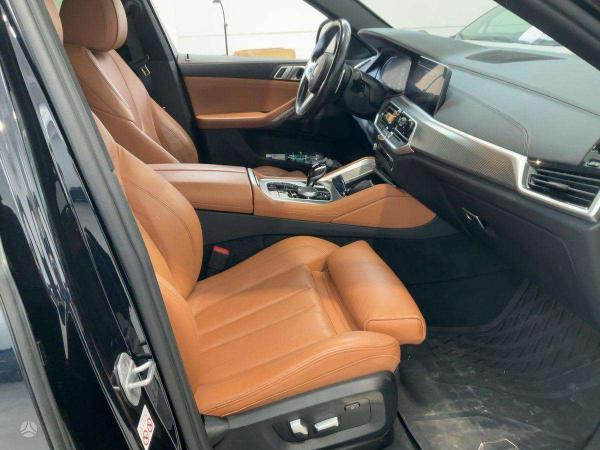 Zils BMW X6 2022 Viļņa, ar dzinēja tilpumu 2.99 L un nobraukumu 105 tūkst. km par 53690 €, foto 10 vietnē AUTOMOTO.COM.LV