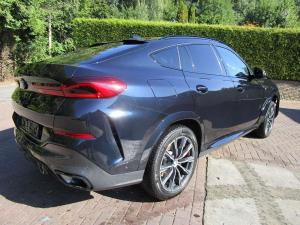 Zils BMW X6 2024 Panevēža, ar dzinēja tilpumu 3.00 L un nobraukumu 35 tūkst. km par 33000 €, foto  vietnē AUTOMOTO.COM.LV