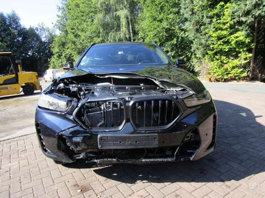 Zils BMW X6 2024 Panevēža, ar dzinēja tilpumu 3.00 L un nobraukumu 35 tūkst. km par 33000 €, foto 6 vietnē AUTOMOTO.COM.LV