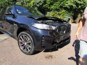 Zils BMW X6 2024 Panevēža, ar dzinēja tilpumu 3.00 L un nobraukumu 35 tūkst. km par 33000 €, foto 28 vietnē AUTOMOTO.COM.LV