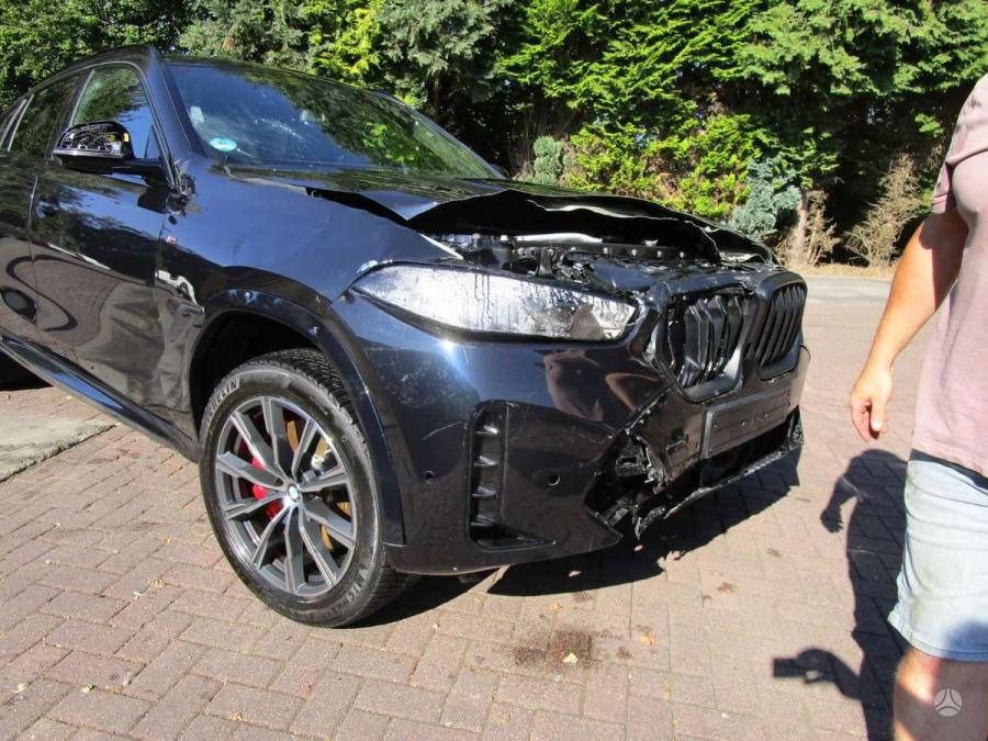 Zils BMW X6 2024 Panevēža, ar dzinēja tilpumu 3.00 L un nobraukumu 35 tūkst. km par 33000 €, foto 28 vietnē AUTOMOTO.COM.LV
