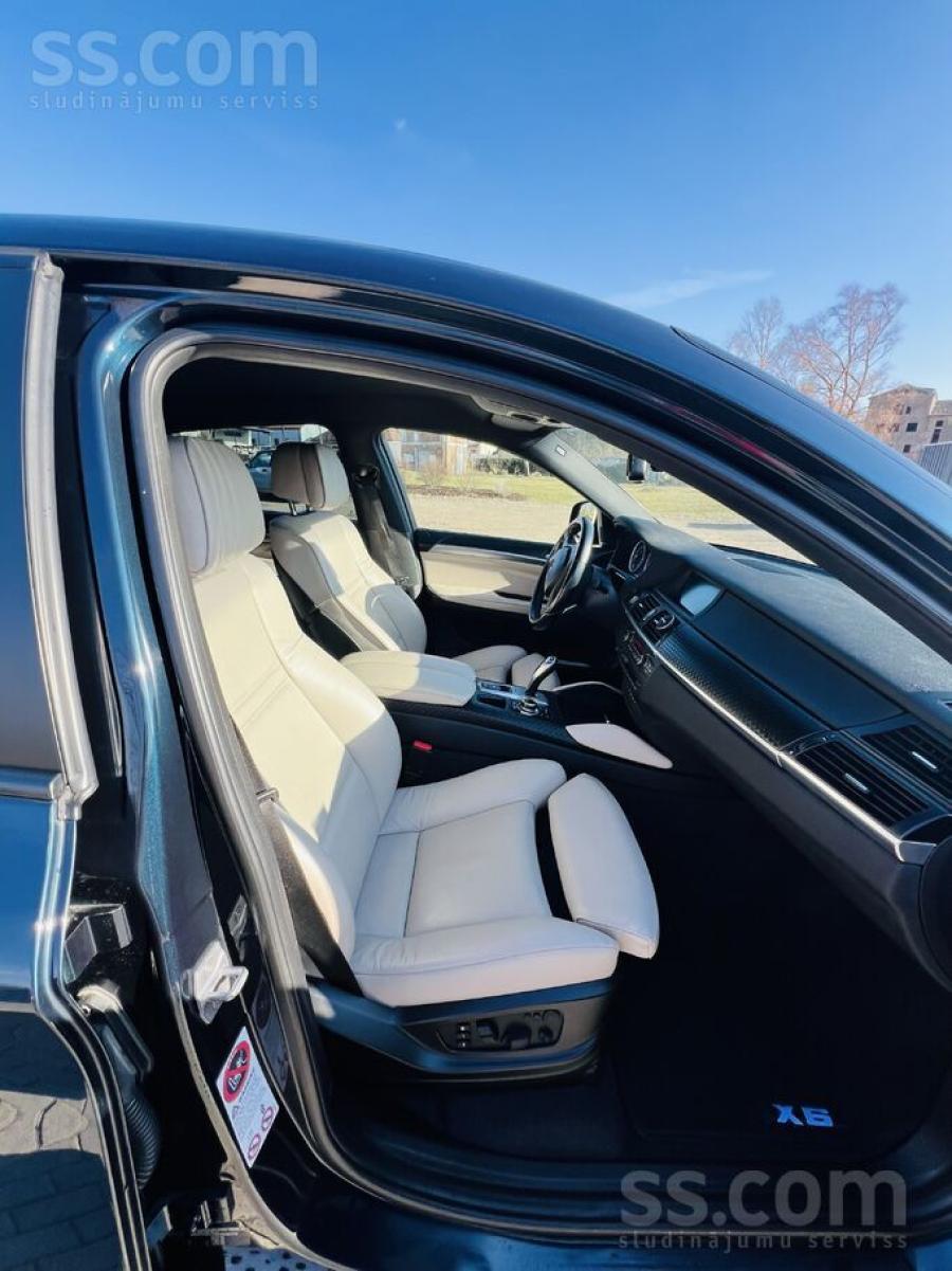 Blue BMW X6 2014 in Bauska, with an engine capacity of 3.00 L and mileage of 299 thousand km for 15500 €, photo 15 on AUTOMOTO.COM.LV
