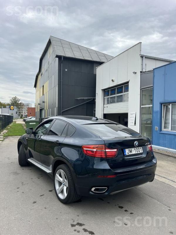БМВ Х6 2014 в Бауска на AUTOMOTO.COM.LV Синий БМВ Х6 2014 в Бауска, объемом двигателя 3.00 л и пробегом 300 тыс. км за 14350 €, фото 1 на AUTOMOTO.COM.LV