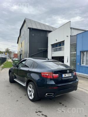 Blue BMW X6 2014 in Bauska, with an engine capacity of 3.00 L and mileage of 300 thousand km for 14350 €, photo 1 on AUTOMOTO.COM.LV