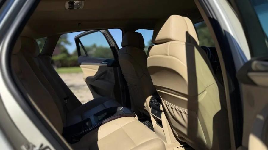 Brūns BMW X6 2010 Jelgava, ar dzinēja tilpumu 3.00 L un nobraukumu 170 tūkst. km par 13390 €, foto 10 vietnē AUTOMOTO.COM.LV