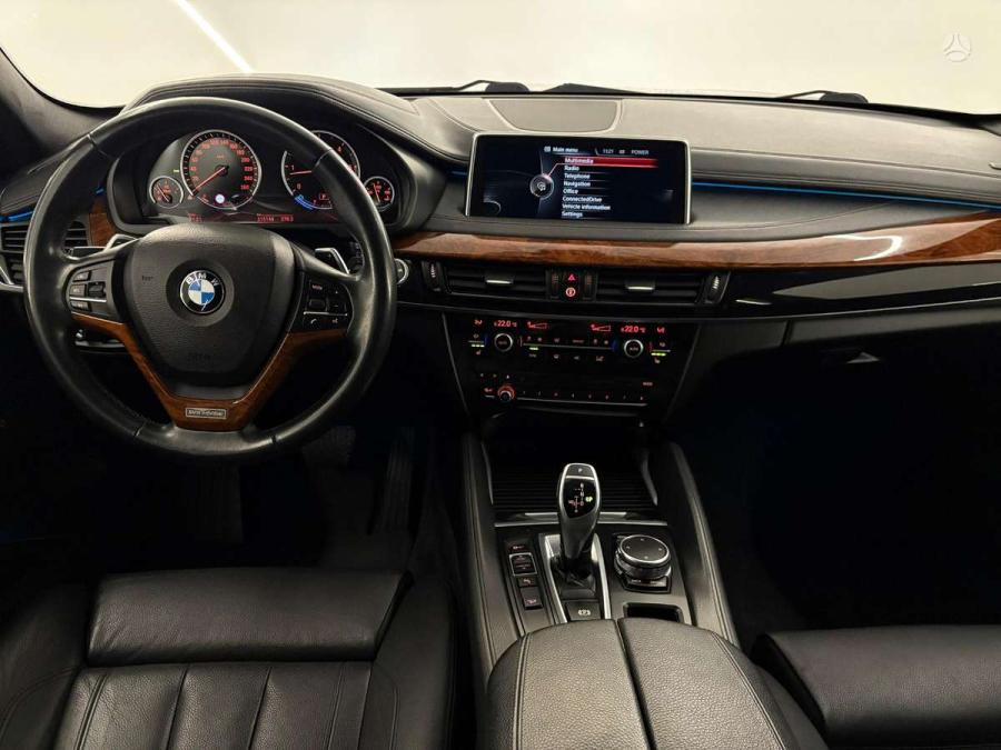 Brown BMW X6 2015 in Marijampole, with an engine capacity of 2.99 L and mileage of 215 thousand km for 22999 €, photo 8 on AUTOMOTO.COM.LV