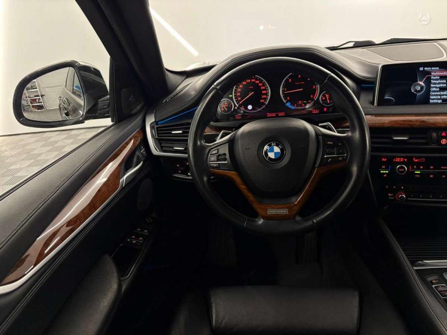 Brown BMW X6 2015 in Marijampole, with an engine capacity of 2.99 L and mileage of 215 thousand km for 22999 €, photo 16 on AUTOMOTO.COM.LV