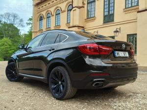 Brown BMW X6 2015 in Preili, with an engine capacity of 3.00 L and mileage of 257 thousand km for 20995 €, photo 3 on AUTOMOTO.COM.LV