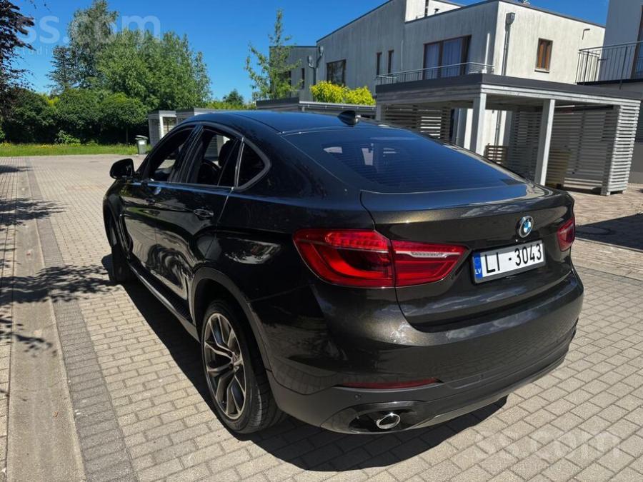 Brown BMW X6 2015 in Jurmala, with an engine capacity of 3.00 L and mileage of 260 thousand km for 21500 €, photo 5 on AUTOMOTO.COM.LV