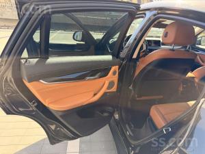Brūns BMW X6 2015 Rīga, ar dzinēja tilpumu 3.00 L un nobraukumu 217 tūkst. km par 20000 €, foto 23 vietnē AUTOMOTO.COM.LV