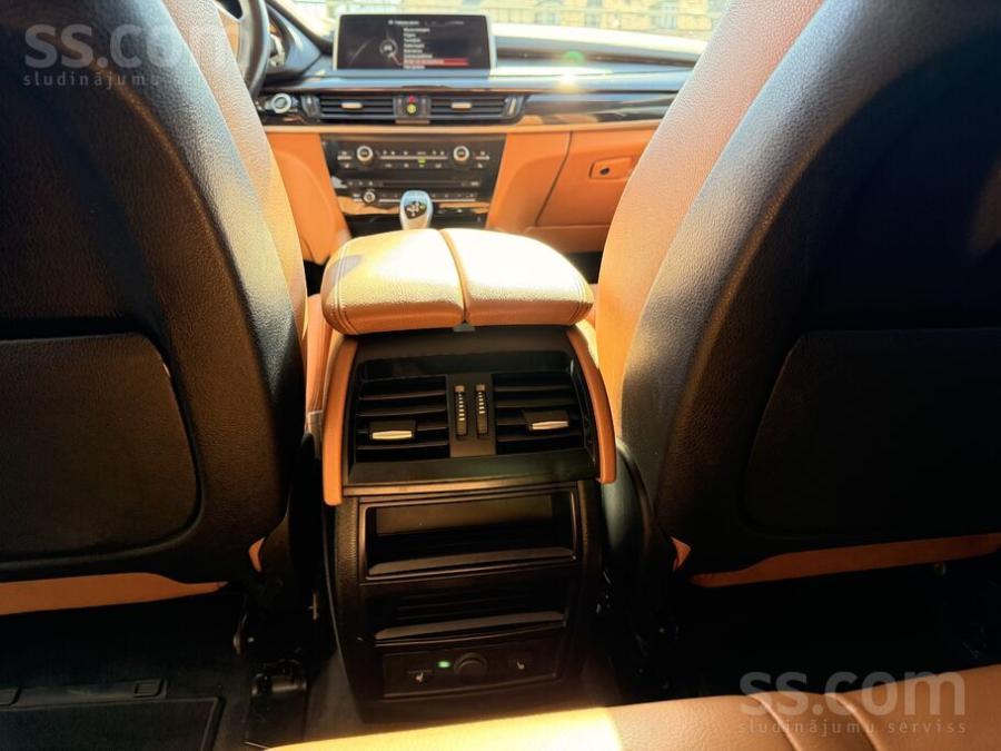 Brūns BMW X6 2015 Rīga, ar dzinēja tilpumu 3.00 L un nobraukumu 217 tūkst. km par 20000 €, foto 24 vietnē AUTOMOTO.COM.LV
