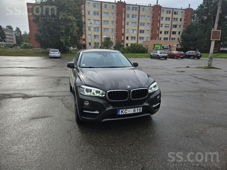 Brown BMW X6 2015 in Riga, with an engine capacity of 3.00 L and mileage of 231 thousand km for 17900 €, photo 3 on AUTOMOTO.COM.LV