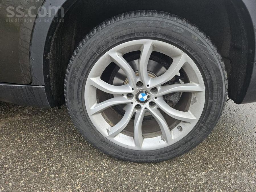 Brown BMW X6 2015 in Riga, with an engine capacity of 3.00 L and mileage of 231 thousand km for 17900 €, photo 10 on AUTOMOTO.COM.LV