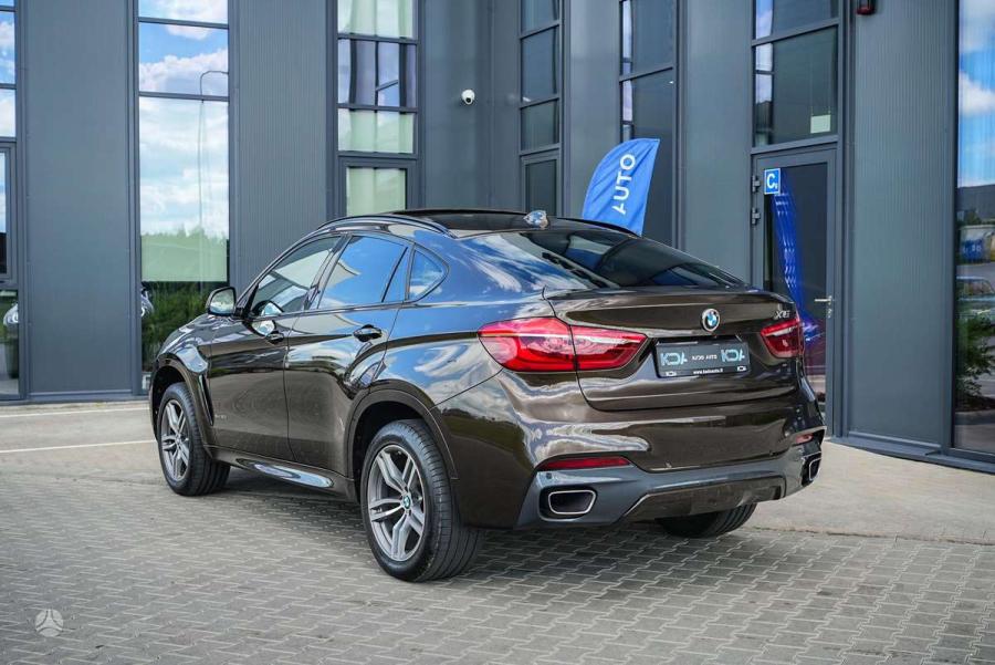 Brown BMW X6 2016 in Kaunas, with an engine capacity of 3.00 L and mileage of 144 thousand km for 27450 €, photo 9 on AUTOMOTO.COM.LV