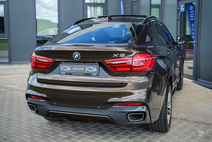 Brown BMW X6 2016 in Kaunas, with an engine capacity of 3.00 L and mileage of 144 thousand km for 27450 €, photo 13 on AUTOMOTO.COM.LV