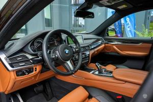 Brown BMW X6 2016 in Kaunas, with an engine capacity of 3.00 L and mileage of 144 thousand km for 27450 €, photo 23 on AUTOMOTO.COM.LV