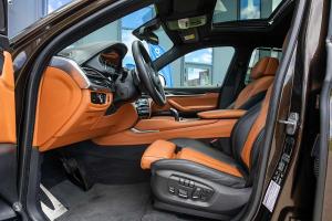 Brown BMW X6 2016 in Kaunas, with an engine capacity of 3.00 L and mileage of 144 thousand km for 27450 €, photo 24 on AUTOMOTO.COM.LV